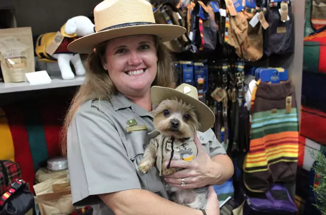 Umunsi wa 1 SuperZoo 2016: Ikusanyamakuru ryamatungo ya Pendleton ya Carolina 18527_1