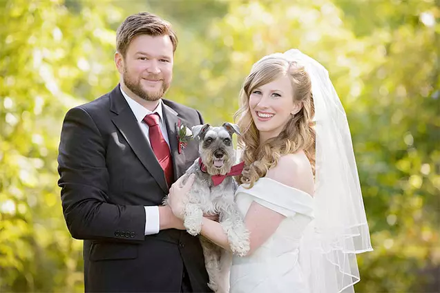 2CutieDogatWedding