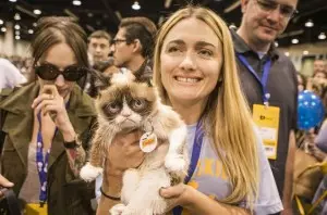 grumpy-cat-tabatha-bundeson-owner-1