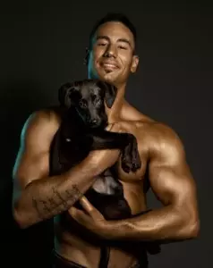 Hunks and Hounds Calendar 2015, Ամերիկա, հոկտեմբեր 2014