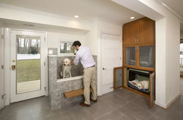 Dog-Friendly Home Renos: spa para perros con casetas integradas