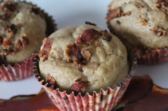 Receita de muffin de cachorro com bacon e ovos 8262_1